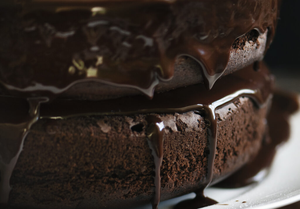 How To Bake A Chocolate Cake | The Daily Blarg